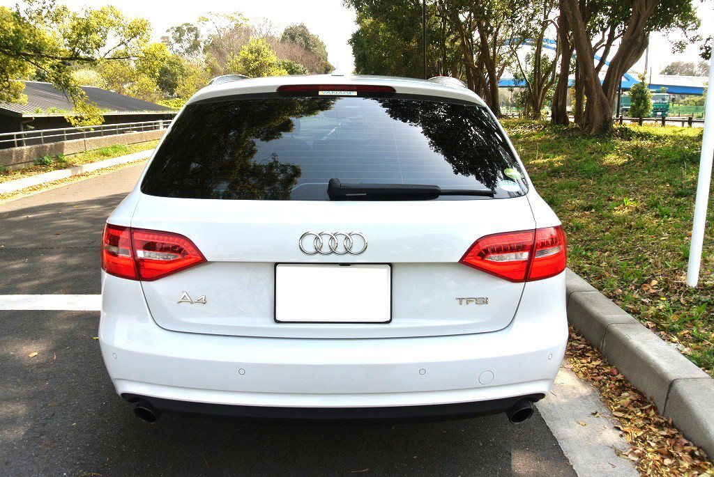 Yahoo!オークション - 【コミコミ59.8万】特別限定車 26年アウディA4ア...