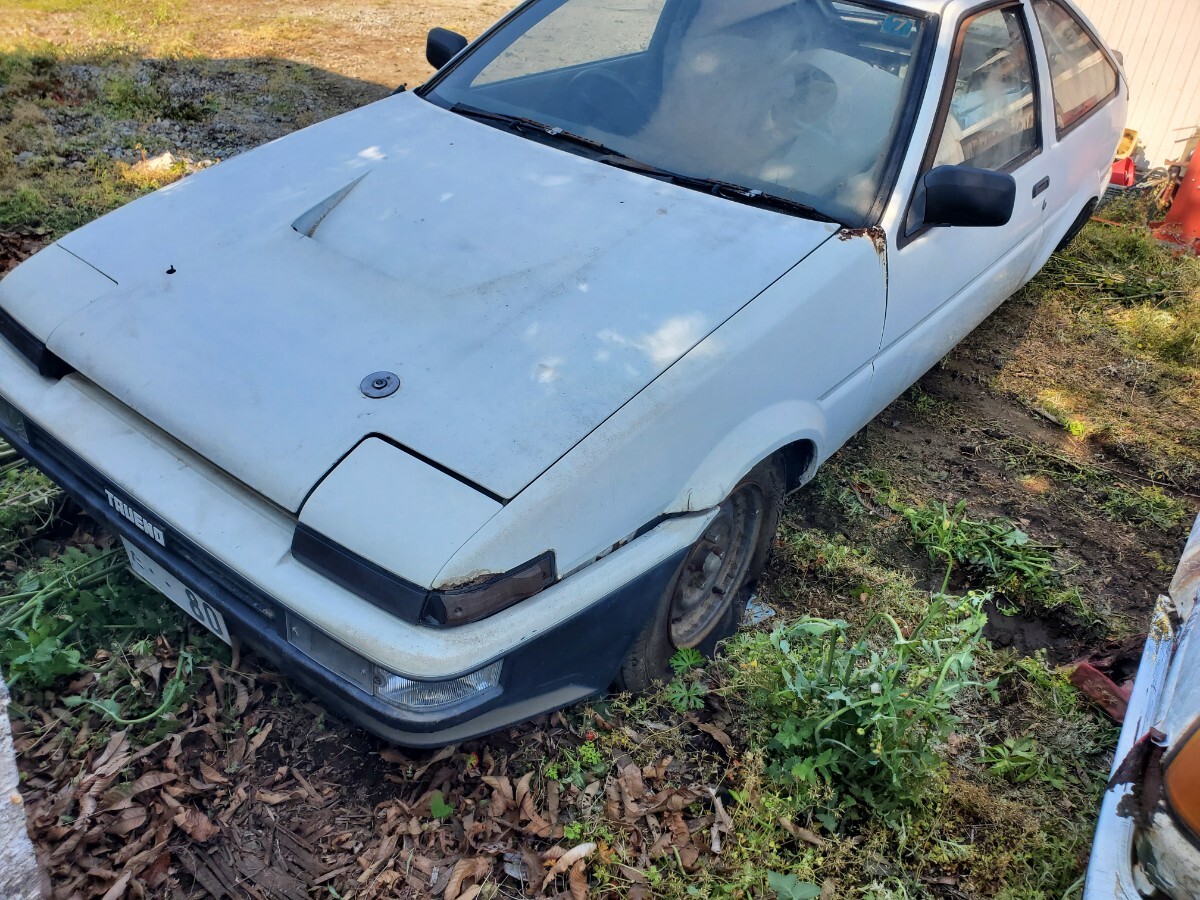 Yahoo!オークション - 部品取り AE86 85 書類無し 5台まとめて エンジ...