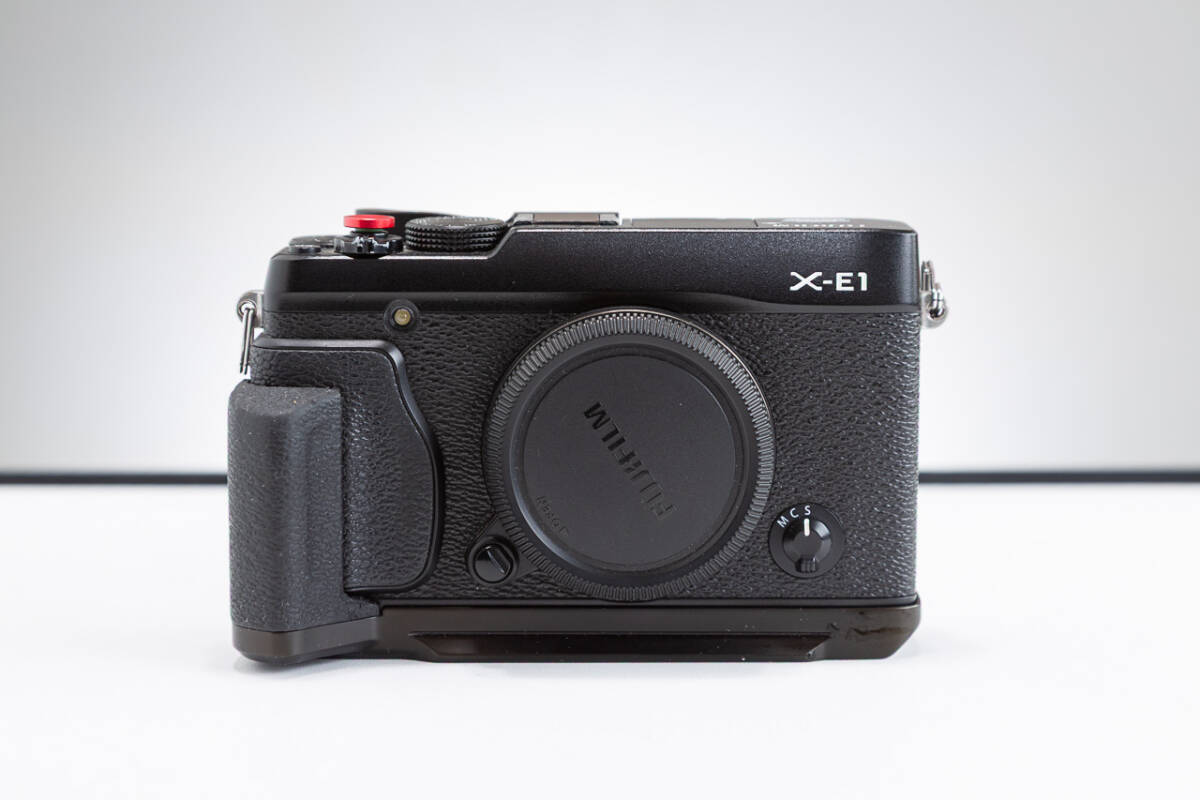 Yahoo!オークション - FUJI X-E1