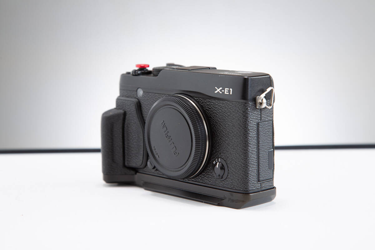 Yahoo!オークション - FUJI X-E1