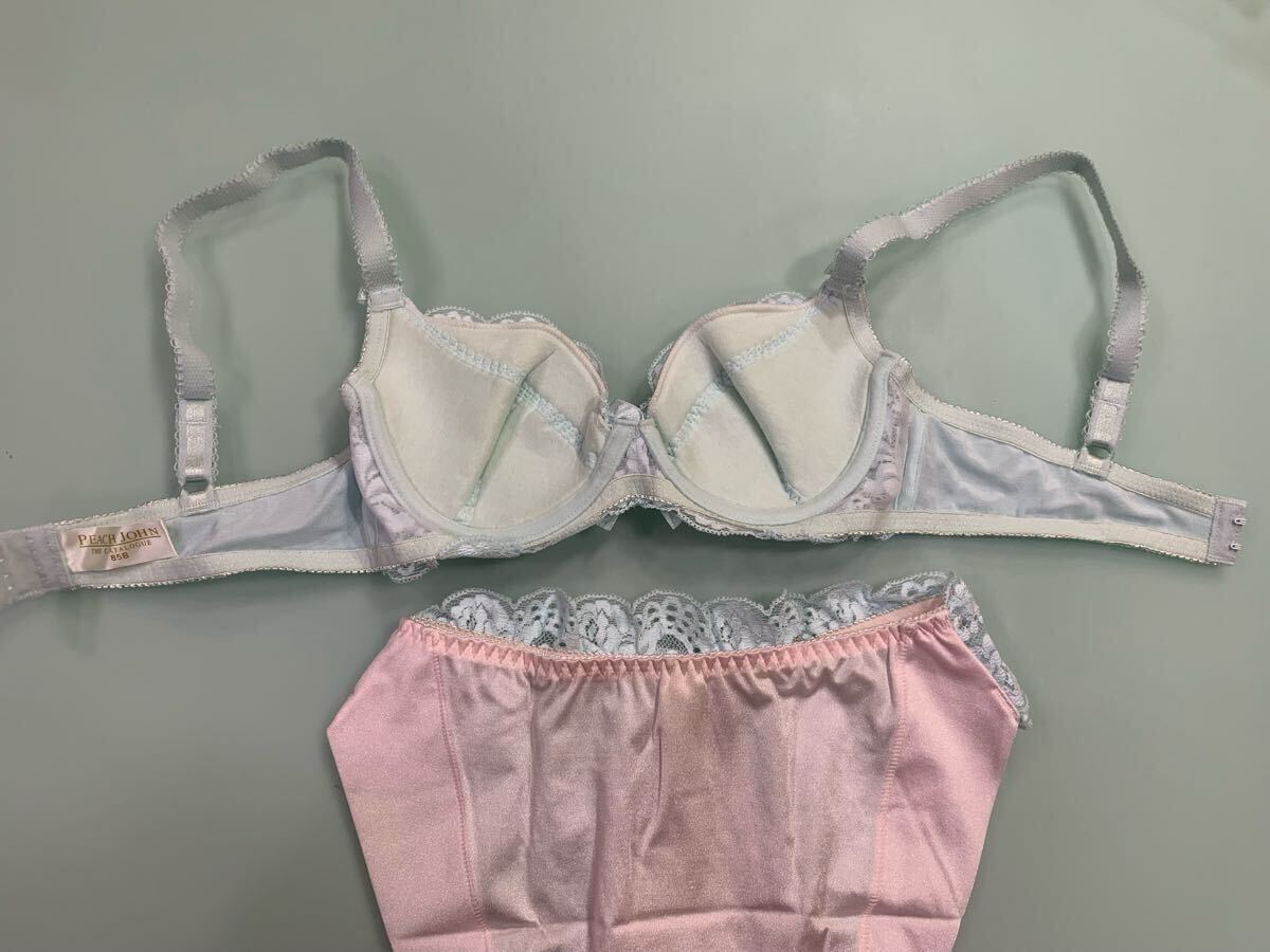 Yahoo!オークション - ピーチジョン ブラ&ショーツセット 85B M 水色/...