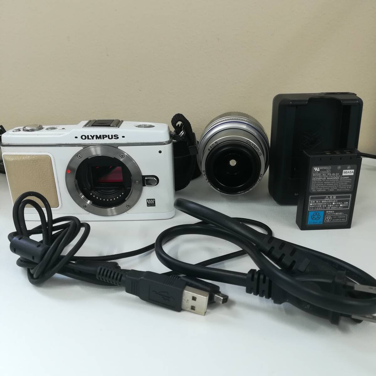 Yahoo!オークション - オリンパス PEN E-P1 デジタルカメラ オリンパス...