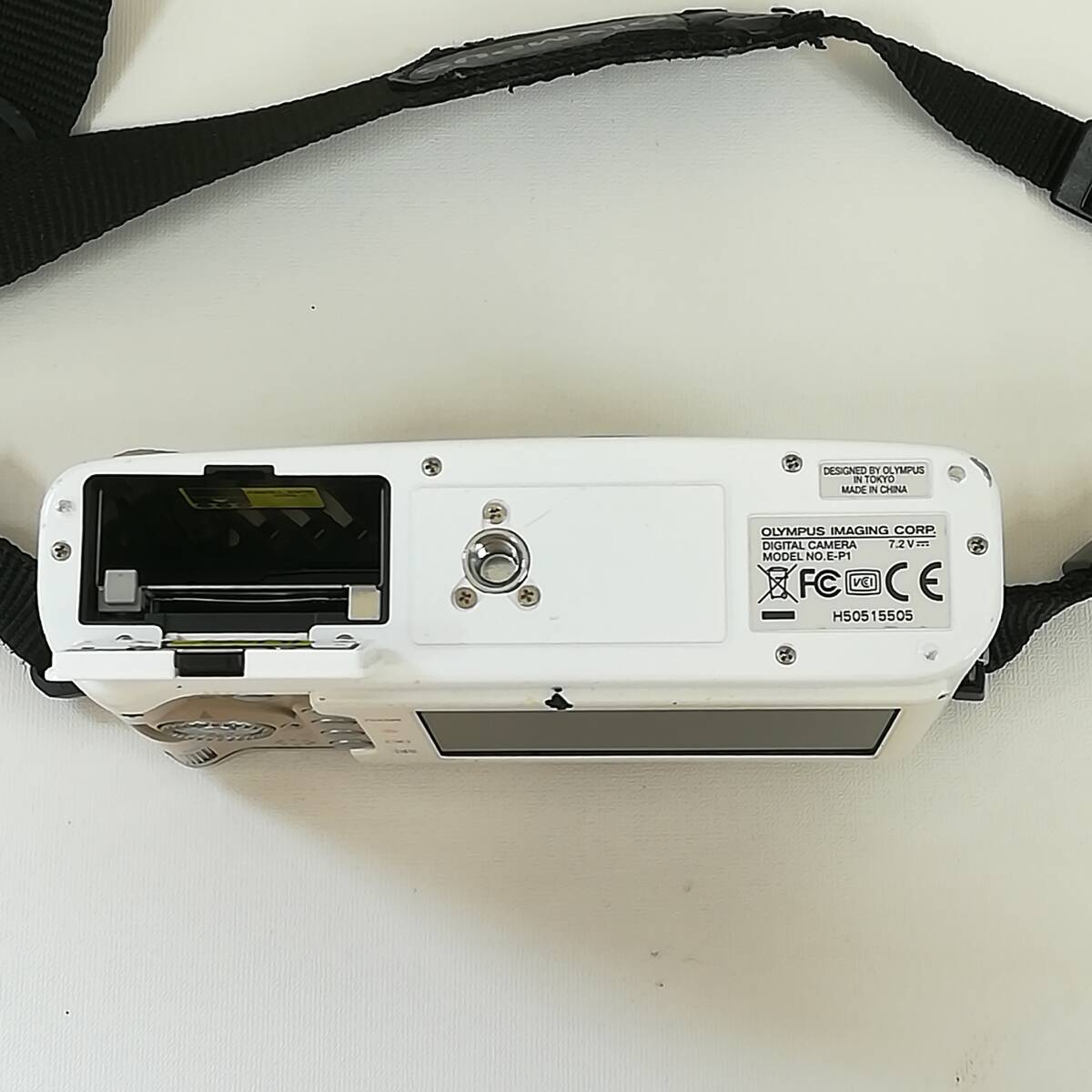 Yahoo!オークション - オリンパス PEN E-P1 デジタルカメラ オリンパス...