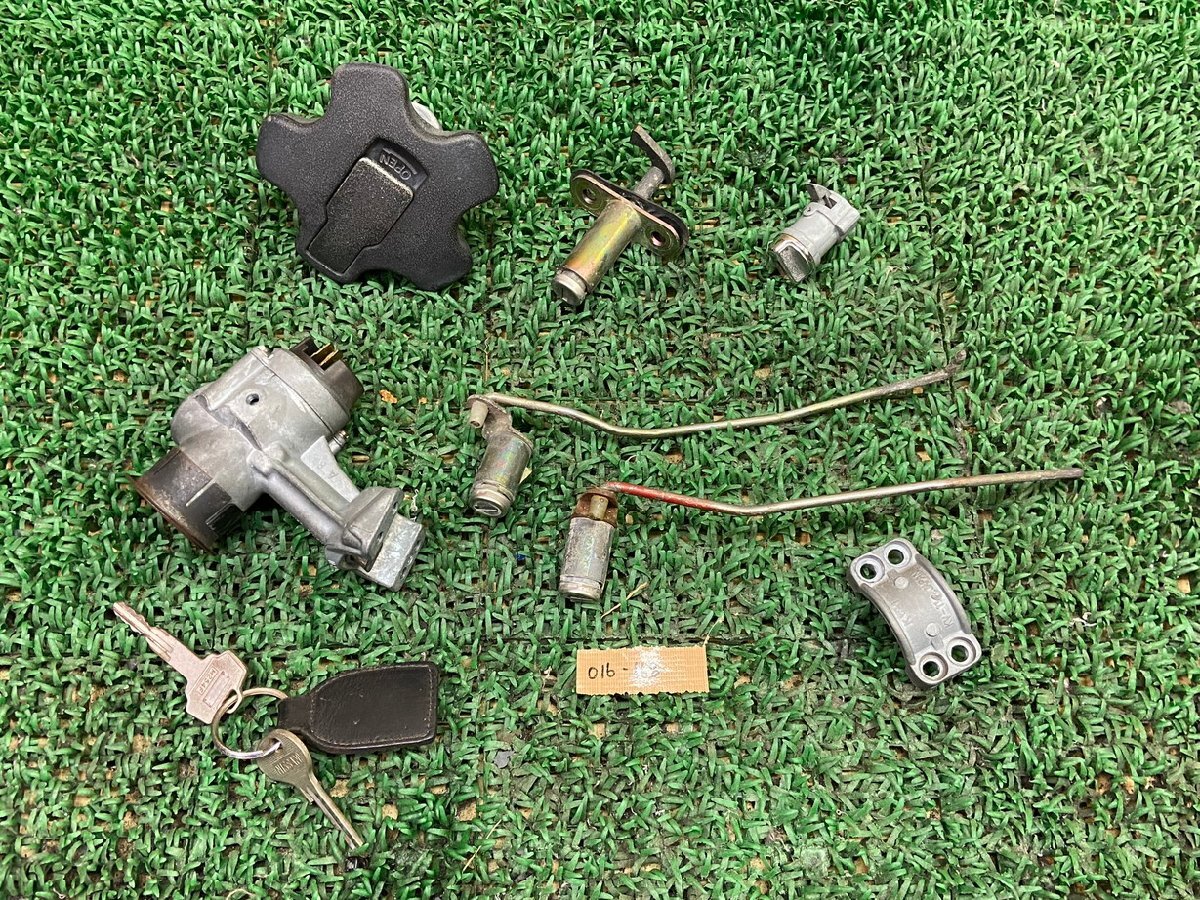 Yahoo!オークション - O16-168 A S56 HGS130 フェアレディZ 280Z Tバー...