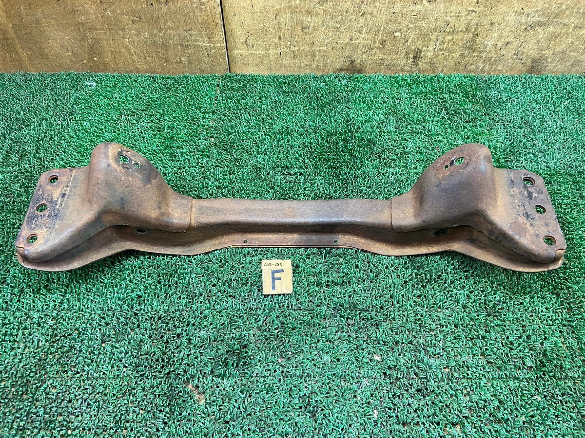 Yahoo!オークション - O16-285 D S56 HGS130 フェアレディZ 280Z Tバー...