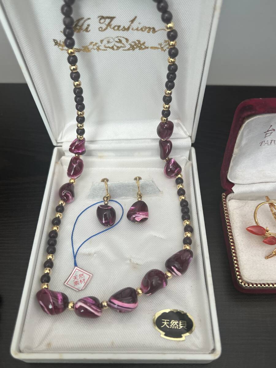 天然石 アクセサリー ネックレス など K18入り まとめ売り 珊瑚 天然石 アクセサリー ネックレス など K18入り まとめ売り 珊瑚