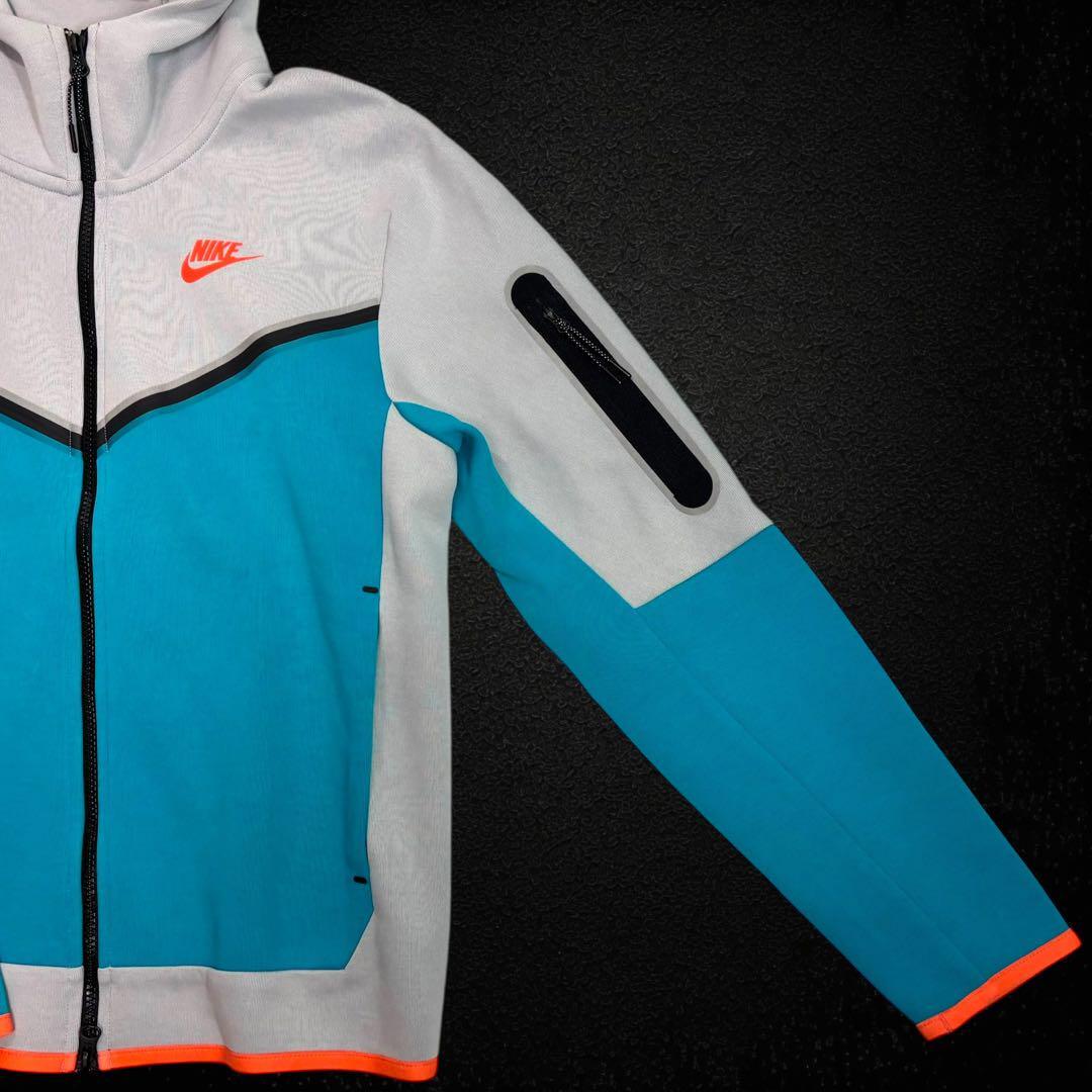 レアカラー】NIKE テックフリース フーディ グレー×ライトブルー レアカラー】NIKE テックフリース フーディ グレー×ライトブルー