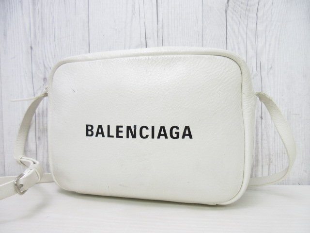 美品 BALENCIAGA バレンシアガ エブリデイ カメラバッグ 美品 BALENCIAGA バレンシアガ エブリデイ カメラバッグ