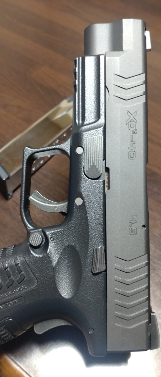 Yahoo!オークション - 東京マルイ XDM‐40 GBB 美品 スペアマガジン付