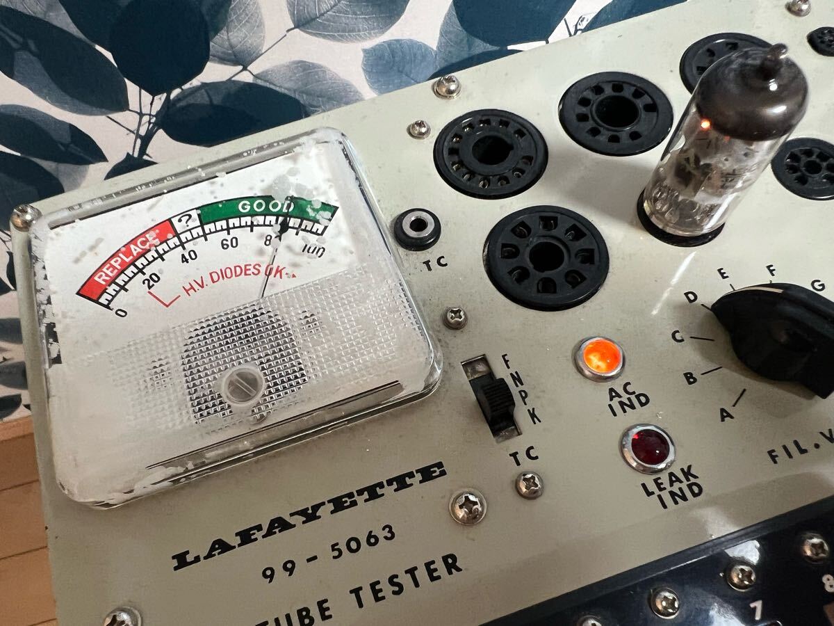 Yahoo!オークション - ECC85 6AQ8 4本同一ロット 2i 松下 試験済 真空...