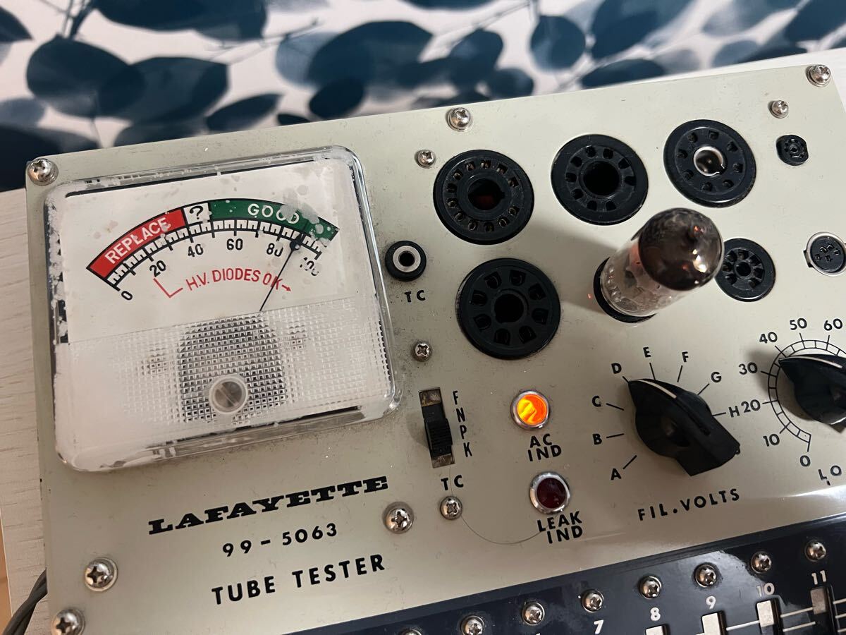 Yahoo!オークション - ECC85 6AQ8 4本同一ロット 5K 松下 試験済 真空...