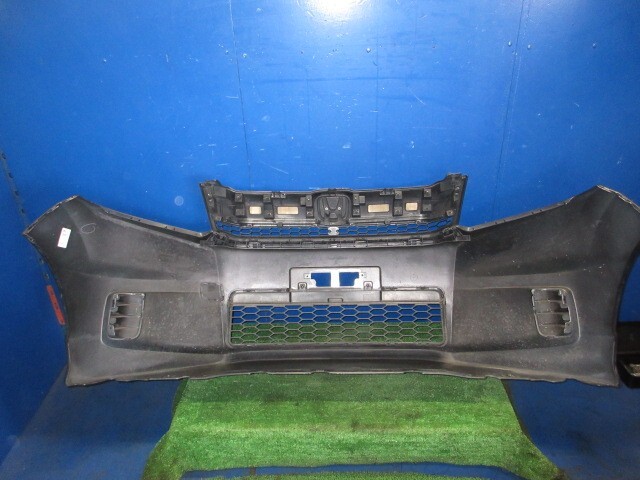 Yahoo!オークション - フリードスパイク DBA-GB3 フロントバンパー NH7...