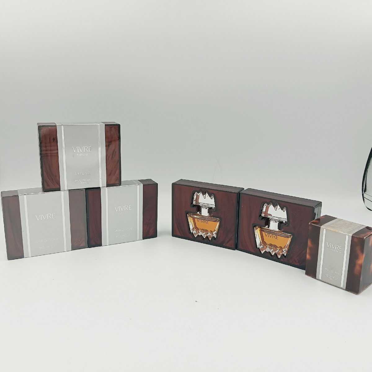 Yahoo!オークション - 1円 P034 VIVRE ヴィーブ パルファム オーデトワ...