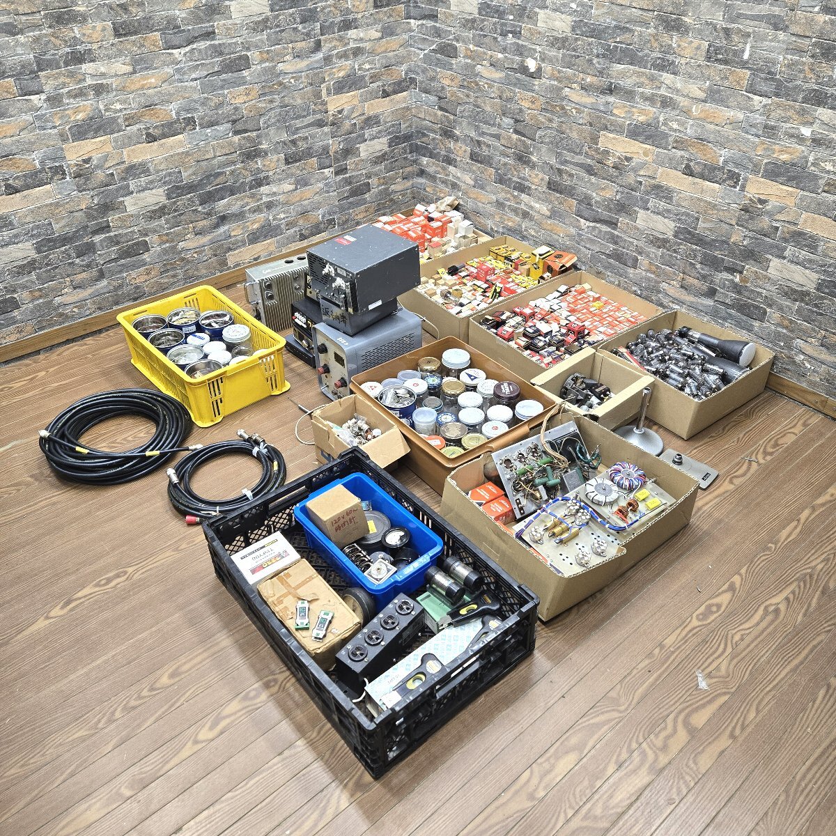 Yahoo!オークション - 4j061 真空管 約200本以上 SANYO Toshiba PHILI...