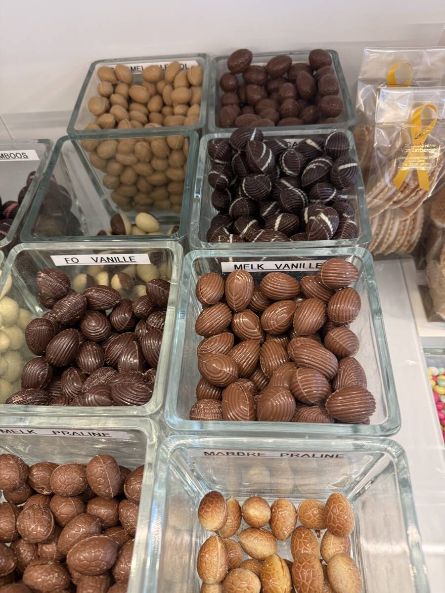 Yahoo!オークション - イースター限定 ベルギー購入 ゲント chocolater...