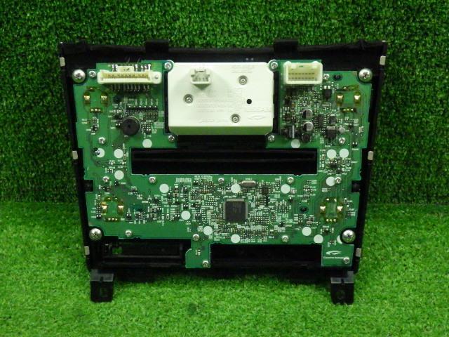 Yahoo!オークション - スカイライン DBA-NV36 A/Cスイッチパネル 25391...