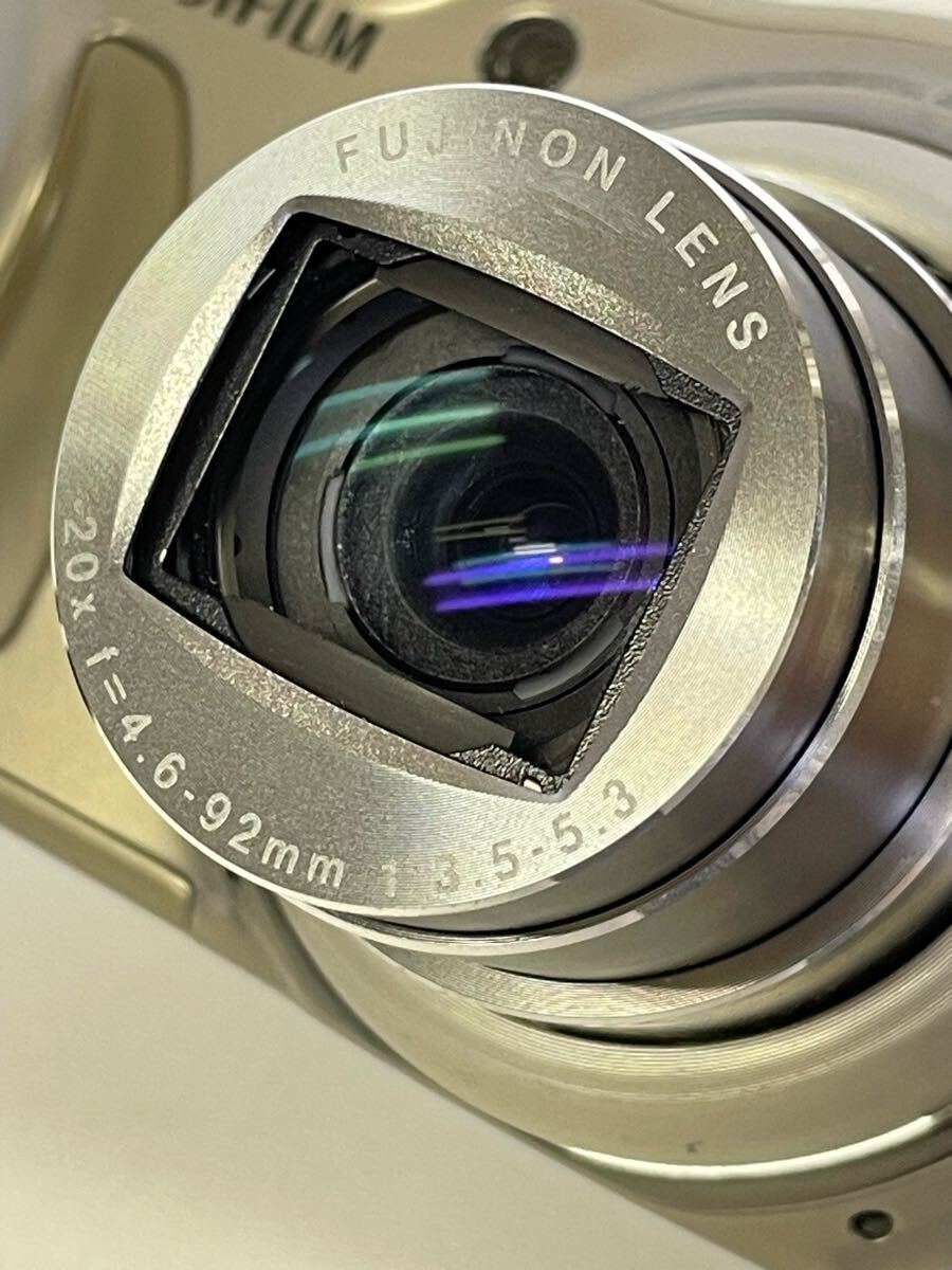 Yahoo!オークション - FUJIFILM FinePix F770EXR コンパクトデジタルカ...