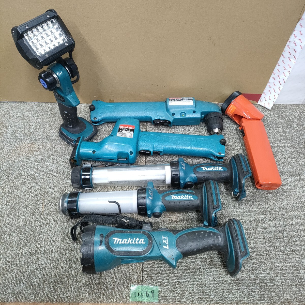 Yahoo!オークション - 郵11169 ジャンク品 マキタ ライト レシプロソー...