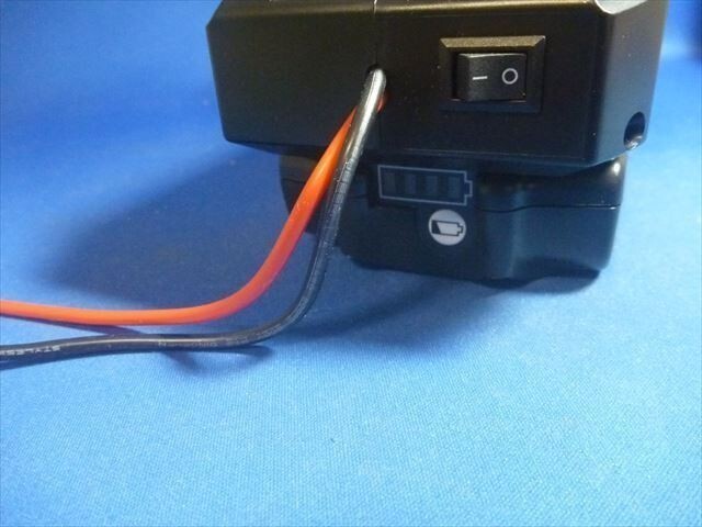 マキタ電池の活用にDC 5V-13V DC機器に活用 BL1860B BL1890など18V牧田電池を電圧可変可能 シガーソケット 車載用品12V 車載12V機器を(家具、インテリア)｜売買さ ...