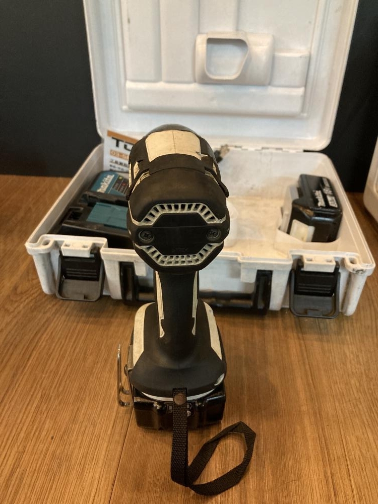 Yahoo!オークション - 023 おすすめ品 makita マキタ 18V充電式インパ...