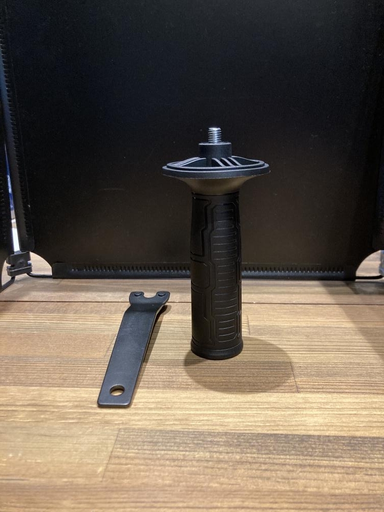 Yahoo!オークション - 024 おすすめ品 SK11 ディスクグラインダ SDG-70...