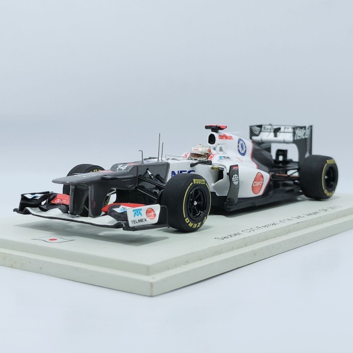 Yahoo!オークション - Spark スパーク 1/43 SAUBER C31 FERRARI ザウバ...