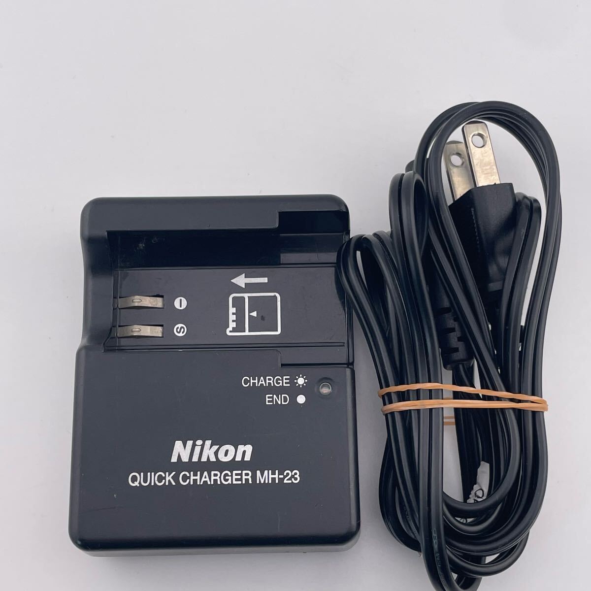 Yahoo!オークション - 【動作確認済】Nikon 純正 充電器 MH-23 ニコン ...