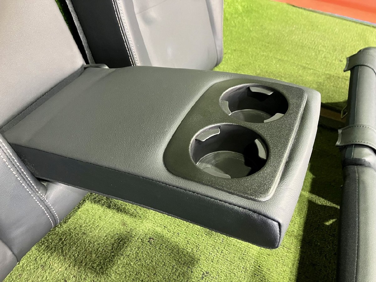 Y管理77757 H29 WRX S4 VAG 黒革 後部座席 リア シート センターコンソール付 トリム J30(スバル用)｜売買されたオークション情報、yahooの商品情報をアーカイブ公開 ...