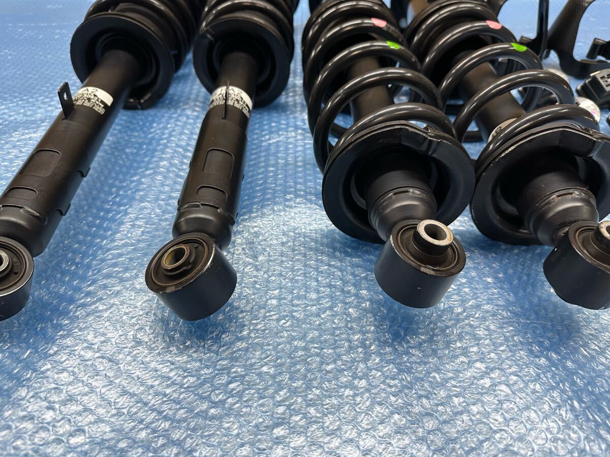 Yahoo!オークション - 美品 トヨタ AWS210 210系 クラウンハイブリッド...