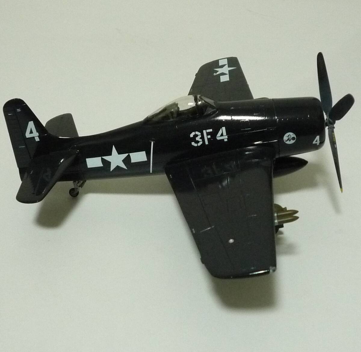 Yahoo!オークション - 1/48 アカデミー F8F-1 BEARCAT 塗装完成品