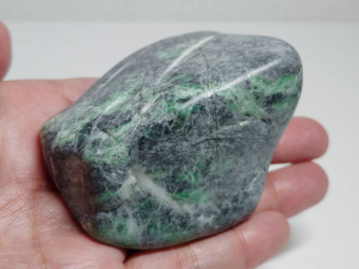 Yahoo!オークション - 【黒緑】 298g 翡翠 ヒスイ 原石 翡翠原石 鑑賞...