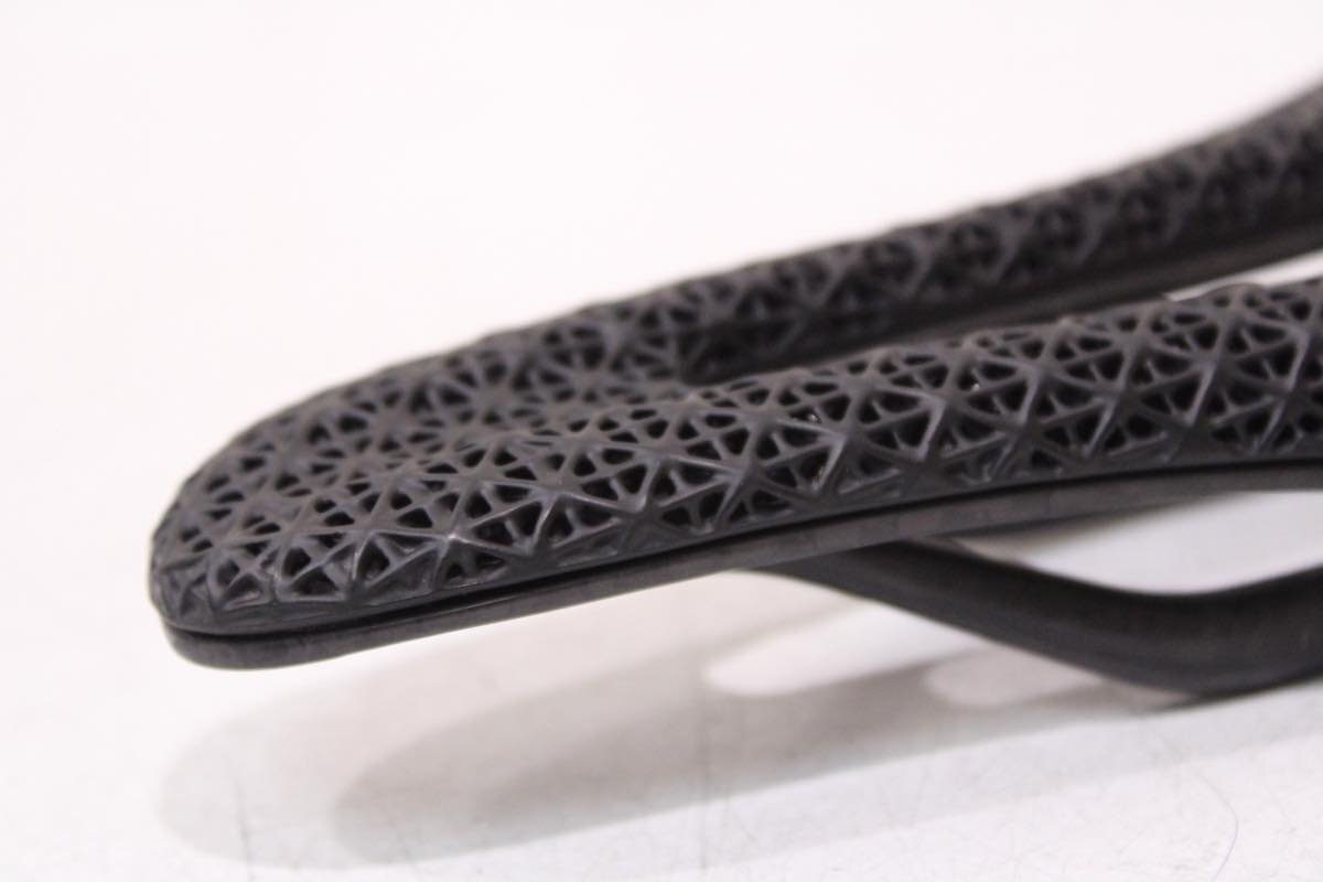 Yahoo!オークション - RYET 3Dプリント サドル カーボンレール 極上品