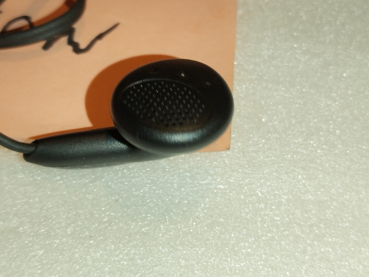 Yahoo!オークション - SONY MDR-E804 インナーイヤー イヤホン 黒 ブラ...