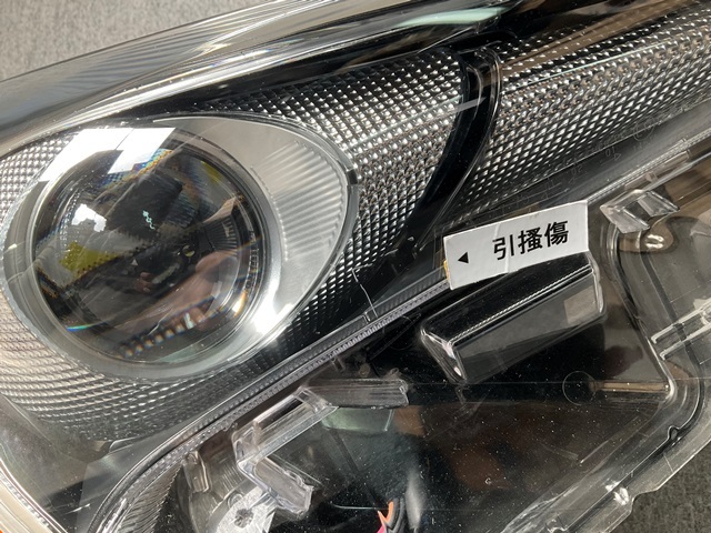 Yahoo!オークション - 5133-C3 プリウス ZVW50 前期 ヘッドライト LED ...