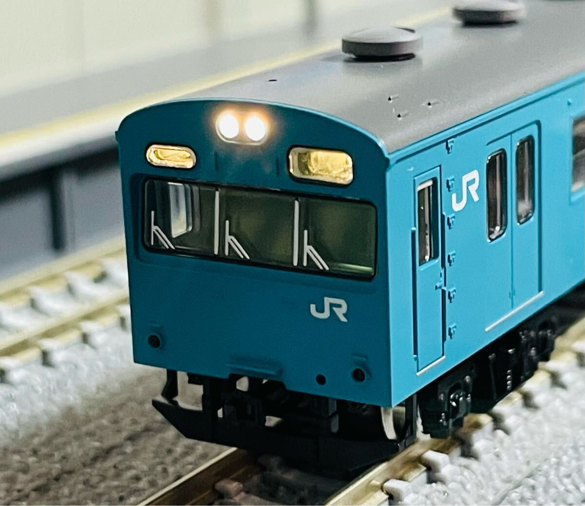 Yahoo!オークション - TOMIX クハ103 JR西日本仕様 黒サッシ 先頭車 ジ...