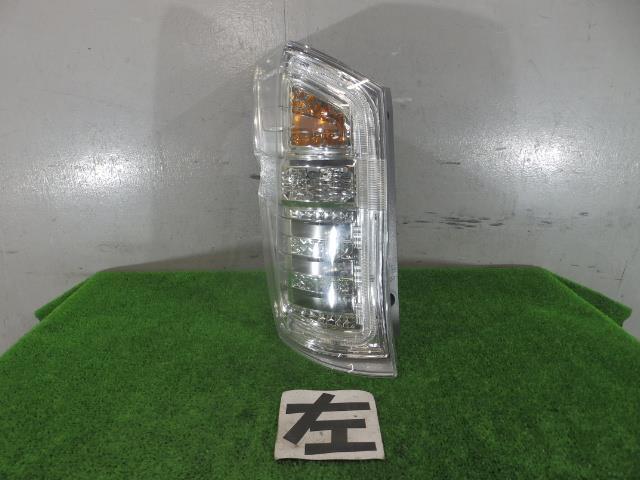 Yahoo!オークション - ステップワゴンスパーダ DBA-RK5 後期 左テール...