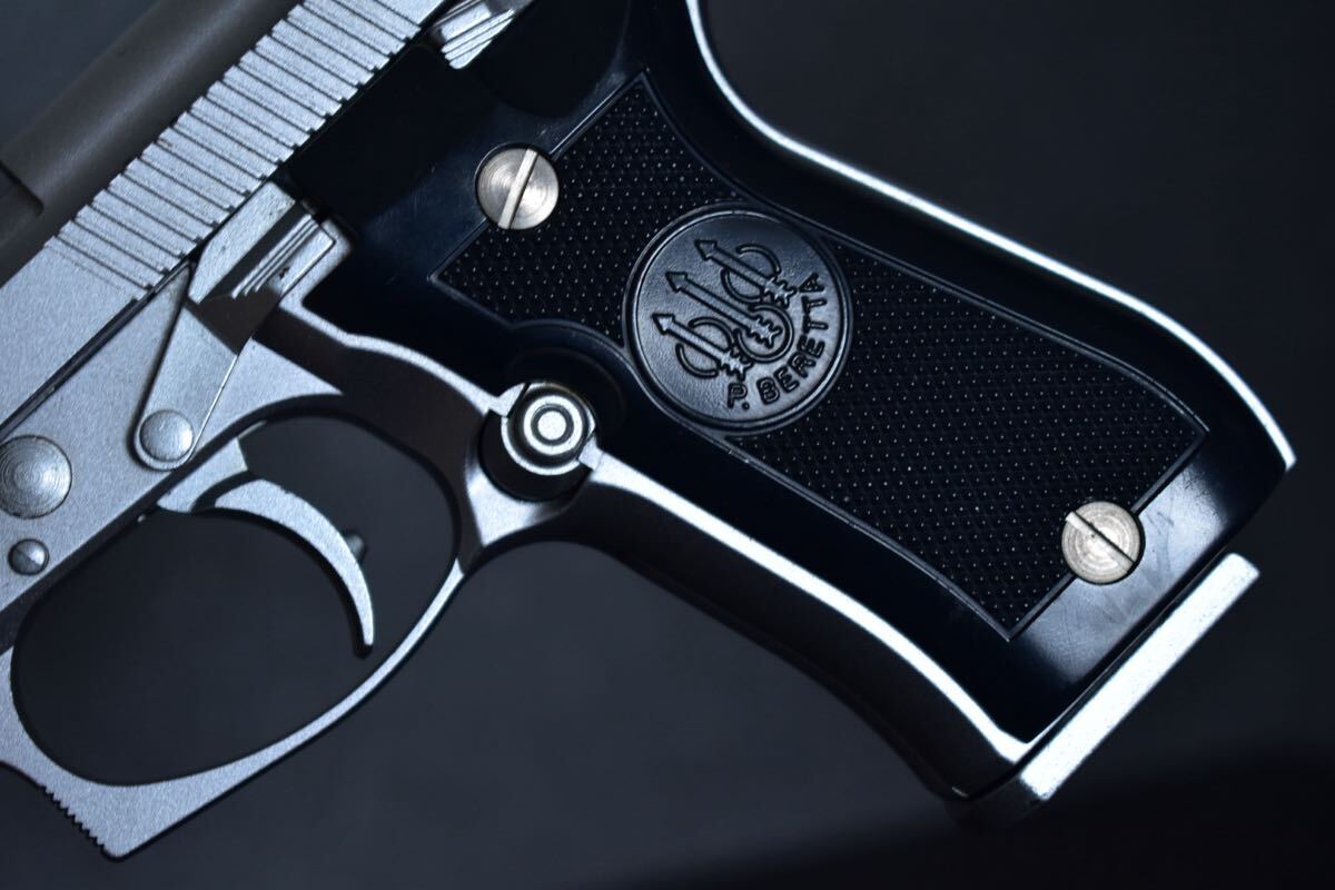 Yahoo!オークション - [限定品] WA ベレッタ M84FS HW シルバー ガスブ...