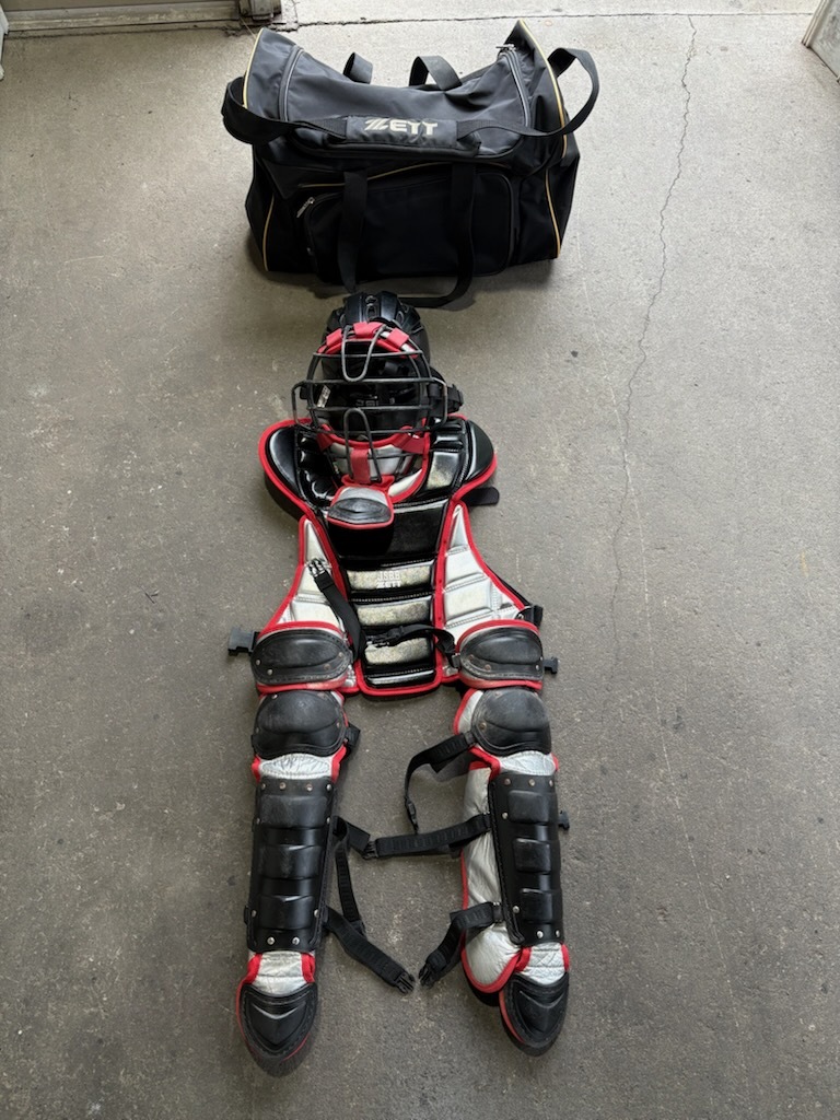 Yahoo!オークション - ZEET 限定品 少年用 キャッチャー道具一式 ケー...