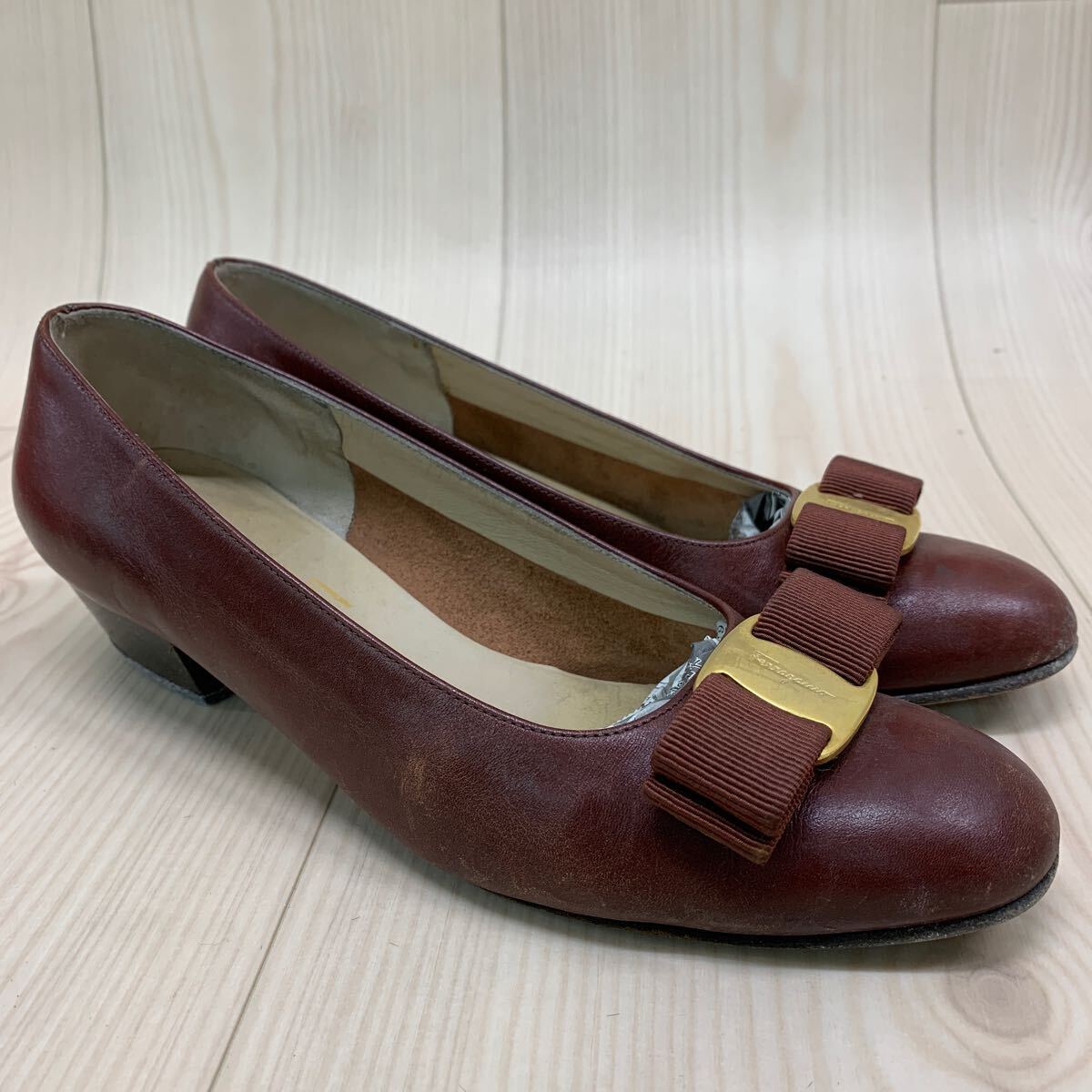 Yahoo!オークション - K82 FN-250404-176 Salvatore Ferragamo サルヴ...