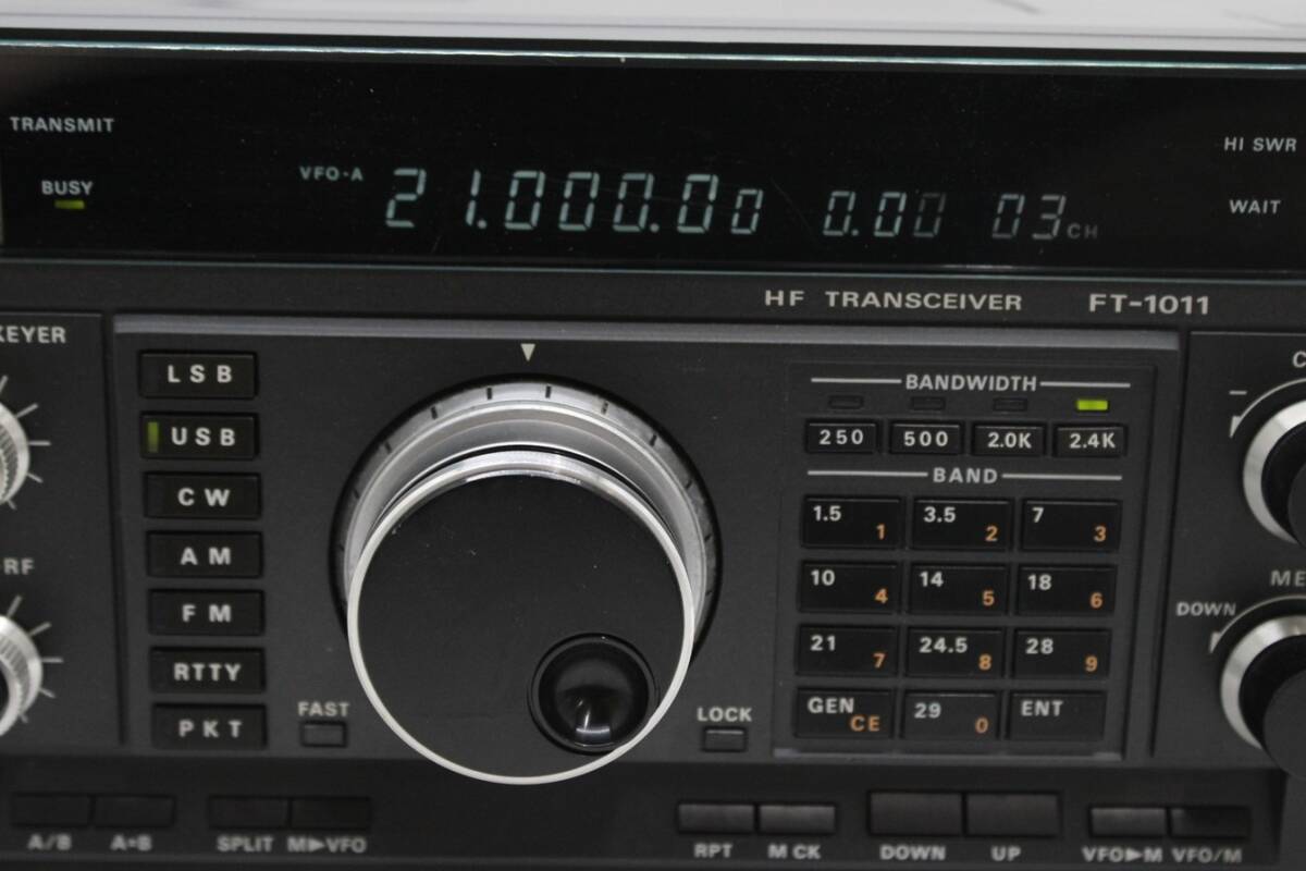 Yahoo!オークション - 現状品 ヤエス 無線機 FT-1011 トランシーバー ...
