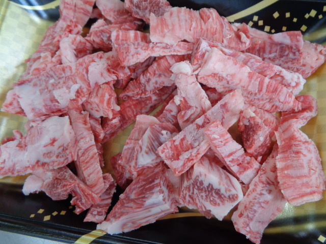 Yahoo!オークション - 流氷牛A5牝 超特友バラの内ハラミ 1 8kg