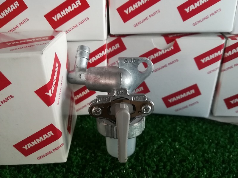 Yahoo!オークション - 新品 ヤンマー 燃料コック 上部後方から MT310