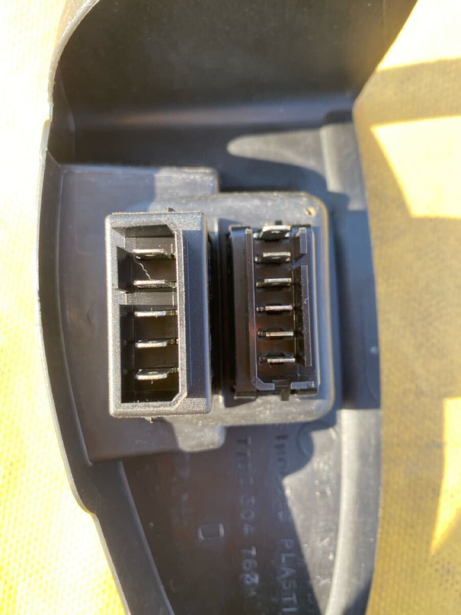 Yahoo!オークション - カングー KCK4M パワーウインドウスイッチ 右ハ...