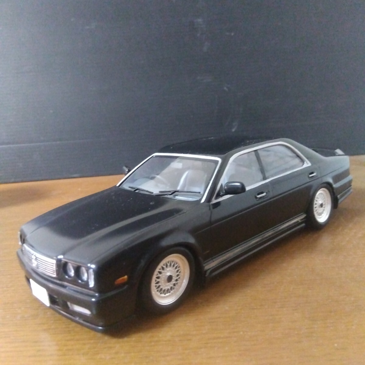 Yahoo!オークション - アオシマ 1/24 Y32セドリックグランツー 完成品 ...