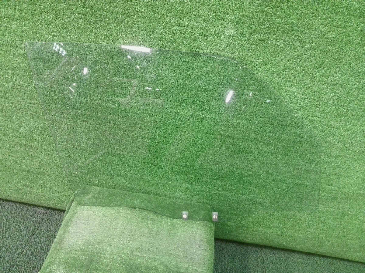 Yahoo!オークション - パジェロ DBA-V93W 右 前 フロントドアガラス ロ...