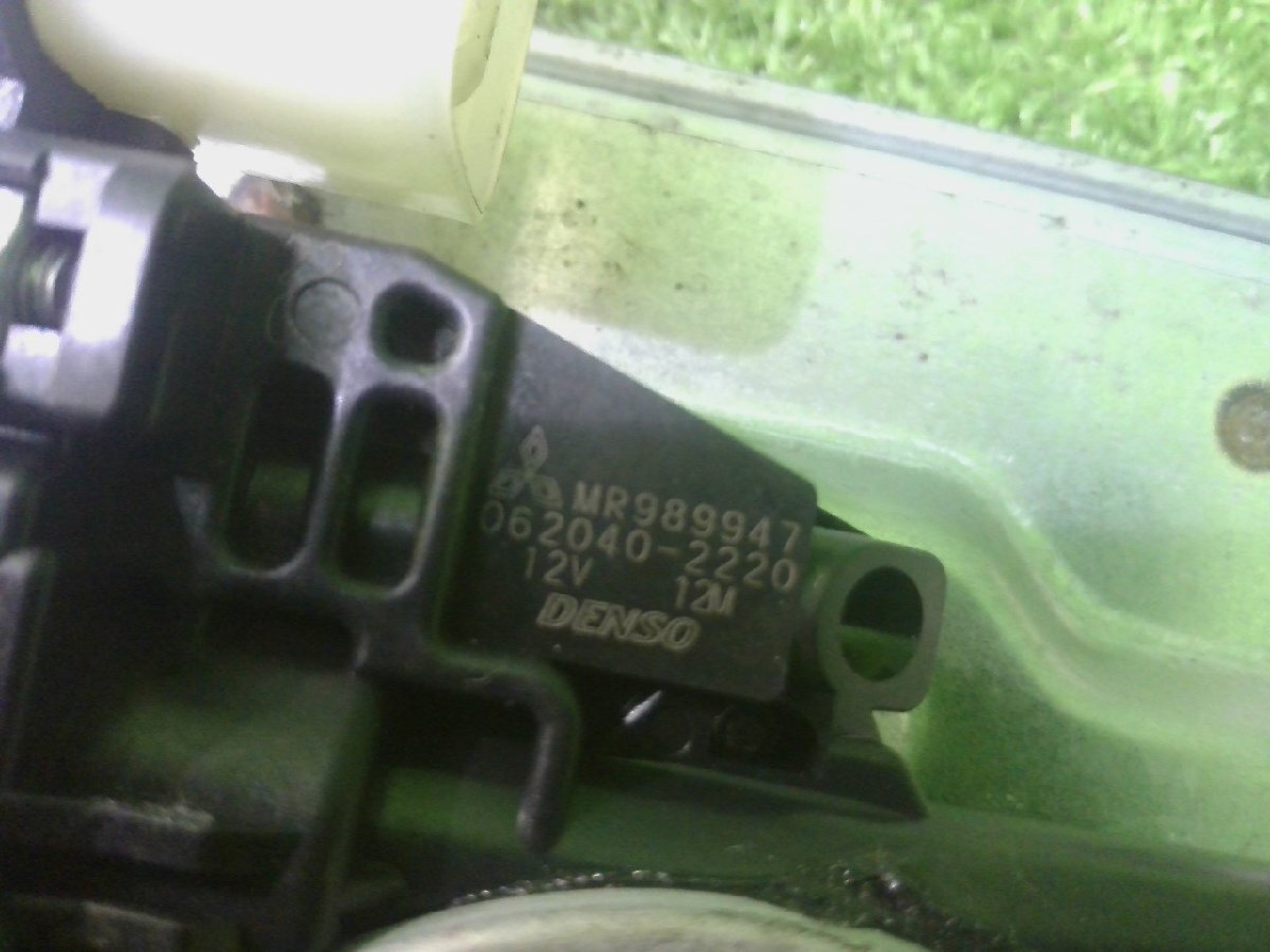 Yahoo!オークション - パジェロ DBA-V93W 右 前 フロントドアレギュレ...