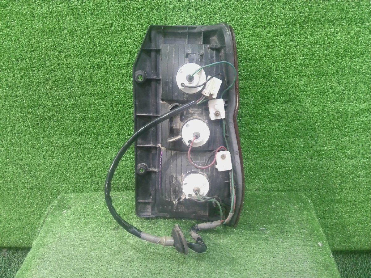 Yahoo!オークション - パジェロミニ GF-H58A H53 H59 左 テール ランプ...