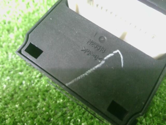 Yahoo!オークション - オデッセイ DBA-RB1 RB2 パワーウインドウスイッ...