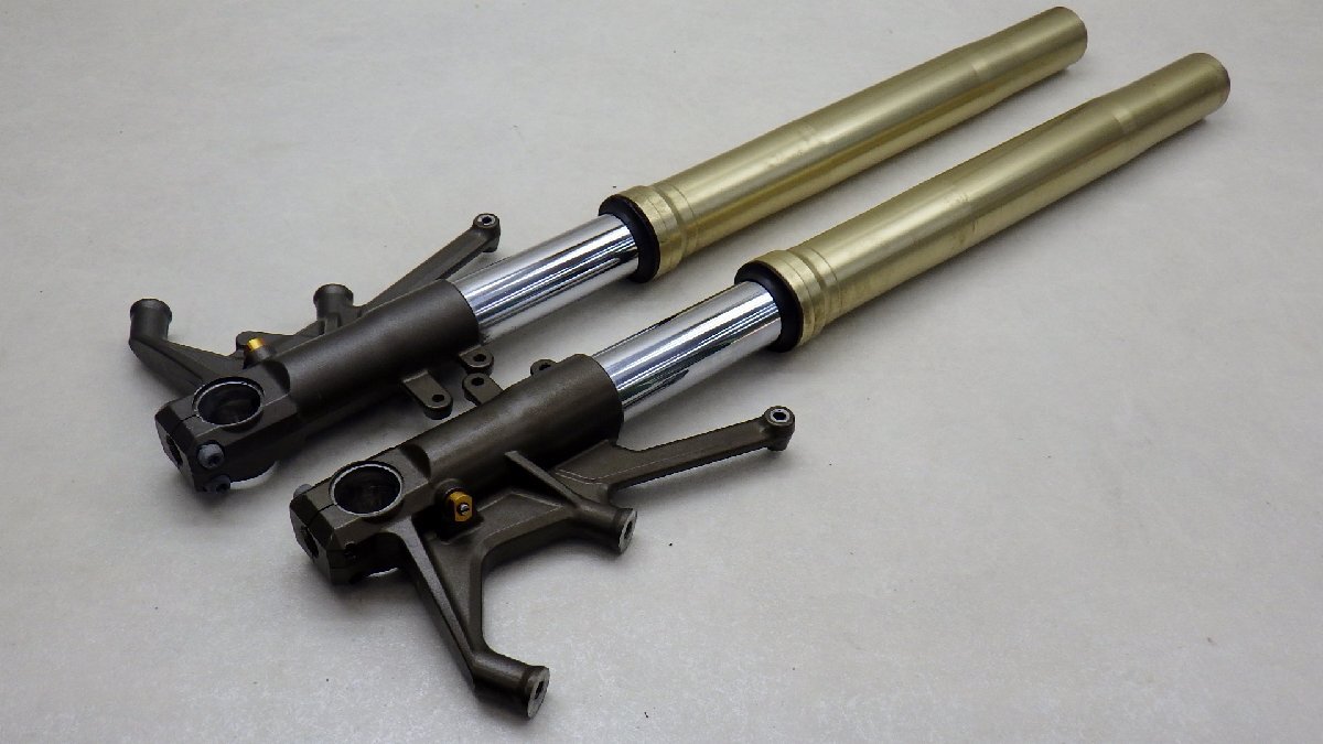 Yahoo!オークション - A031 ZZ-R1400 フロントフォーク左右 ZZR1400 カ...