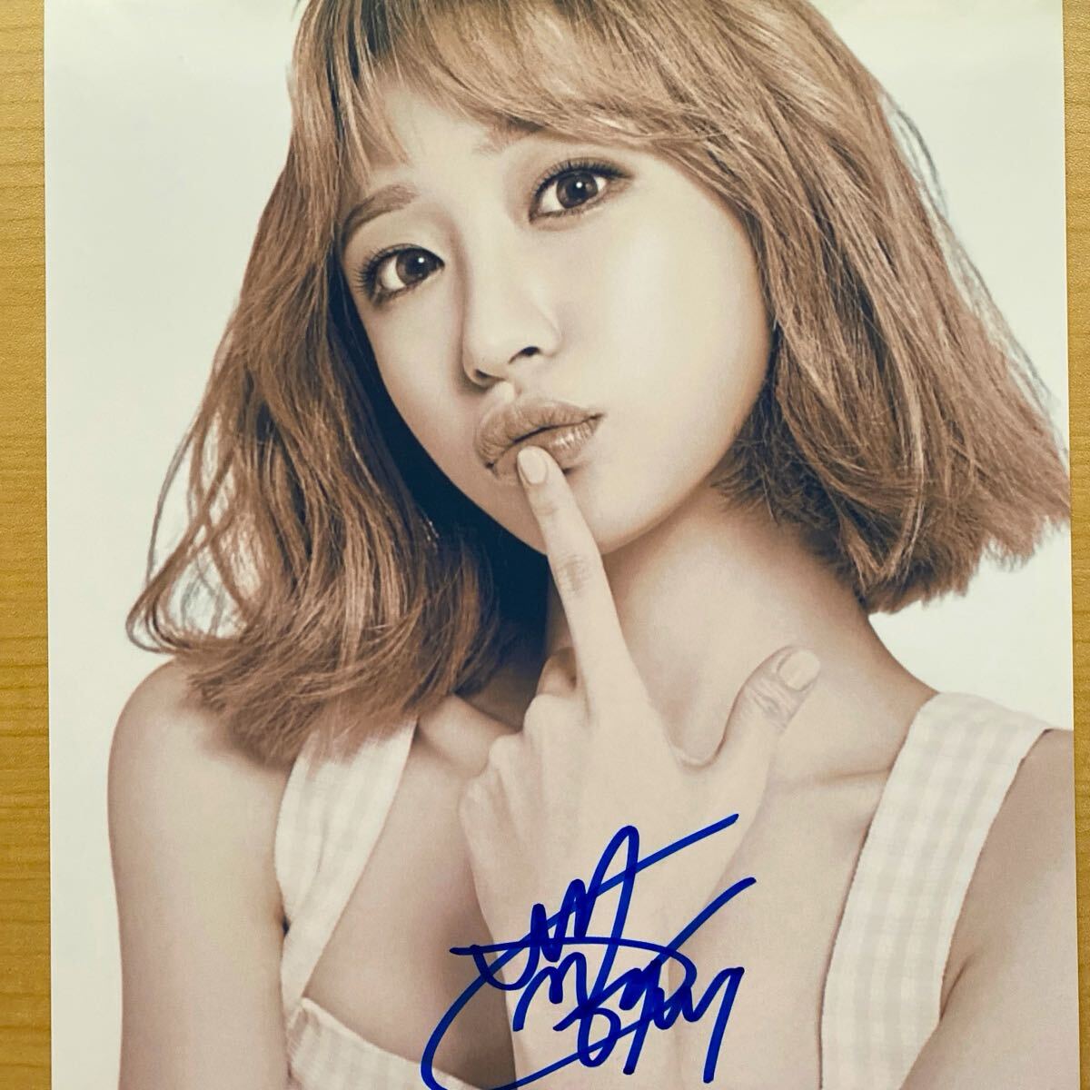 Yahoo!オークション - ハニ(EXID)直筆サイン入り写真